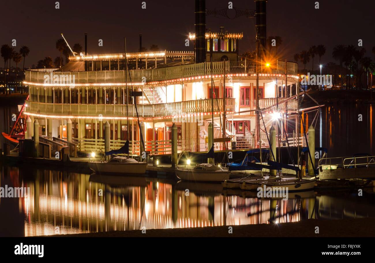 Mississippi river boat 1800s hi-res stock photography and images - Alamy