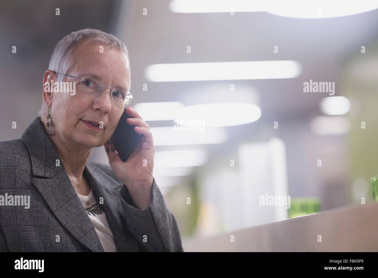 Hotel lobby phone hi-res stock photography and images - Alamy