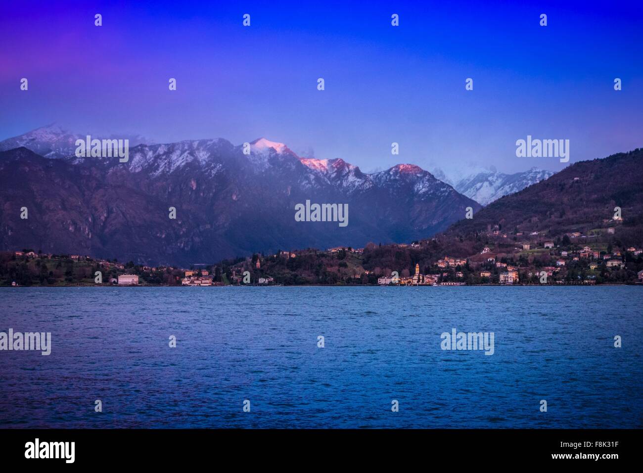 Tranquil lake como hi-res stock photography and images - Alamy
