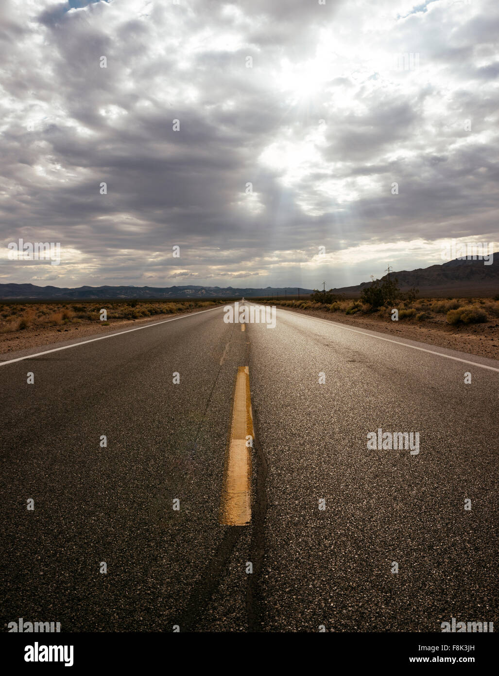 Highway 190 death valley national hi-res stock photography and images ...