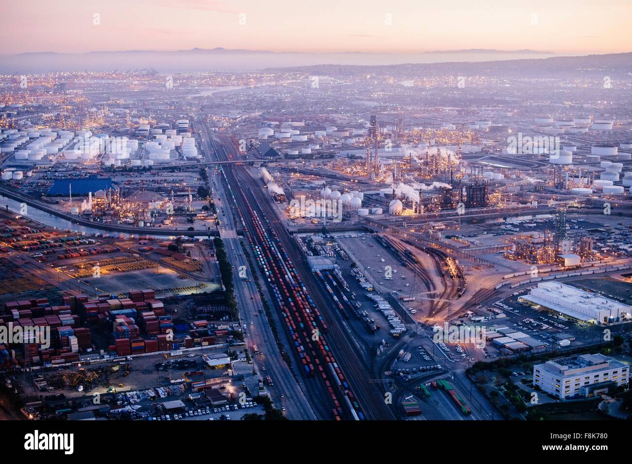 Los angeles refinery hi-res stock photography and images - Alamy