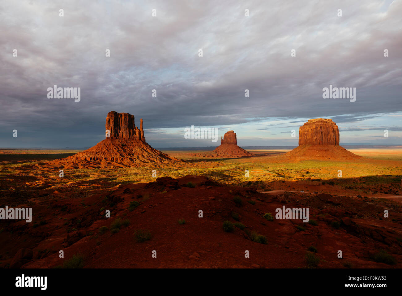 The Mittens and Merrick Butte, Monument Valley Navajo Tribal Park, Utah ...