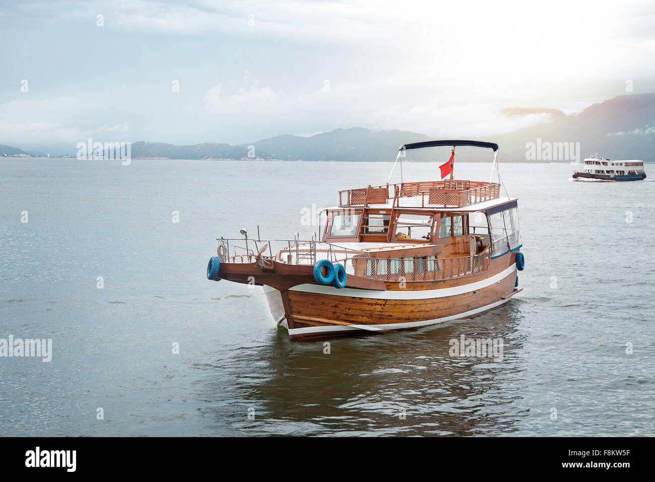 Ocean yacht sailing hi-res stock photography and images - Alamy