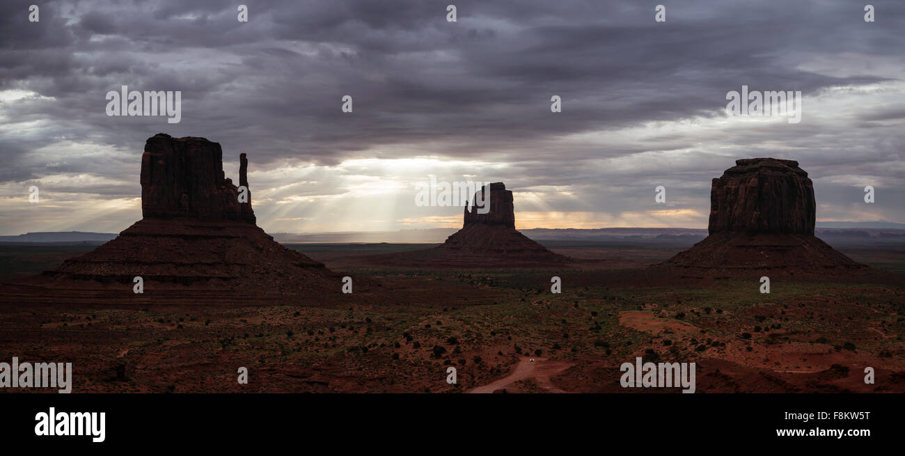The Mittens and Merrick Butte, Monument Valley Navajo Tribal Park, Utah ...