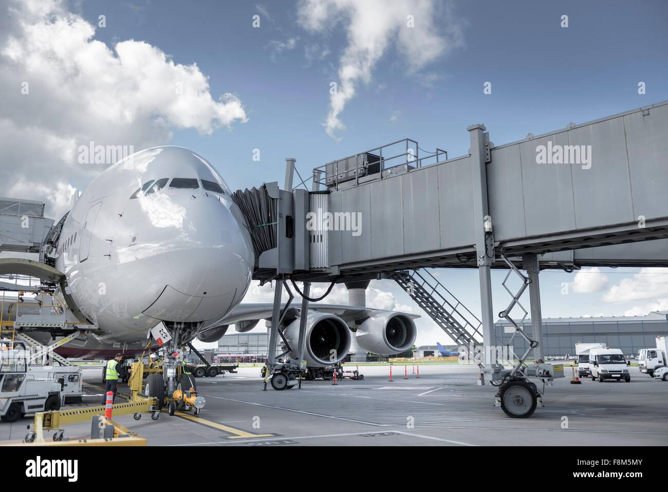Ground stand hi-res stock photography and images - Alamy