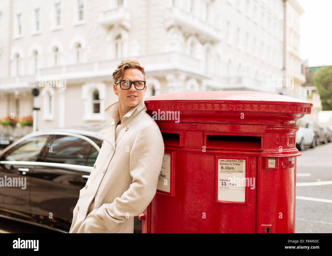 Leaning mailbox hi-res stock photography and images - Alamy