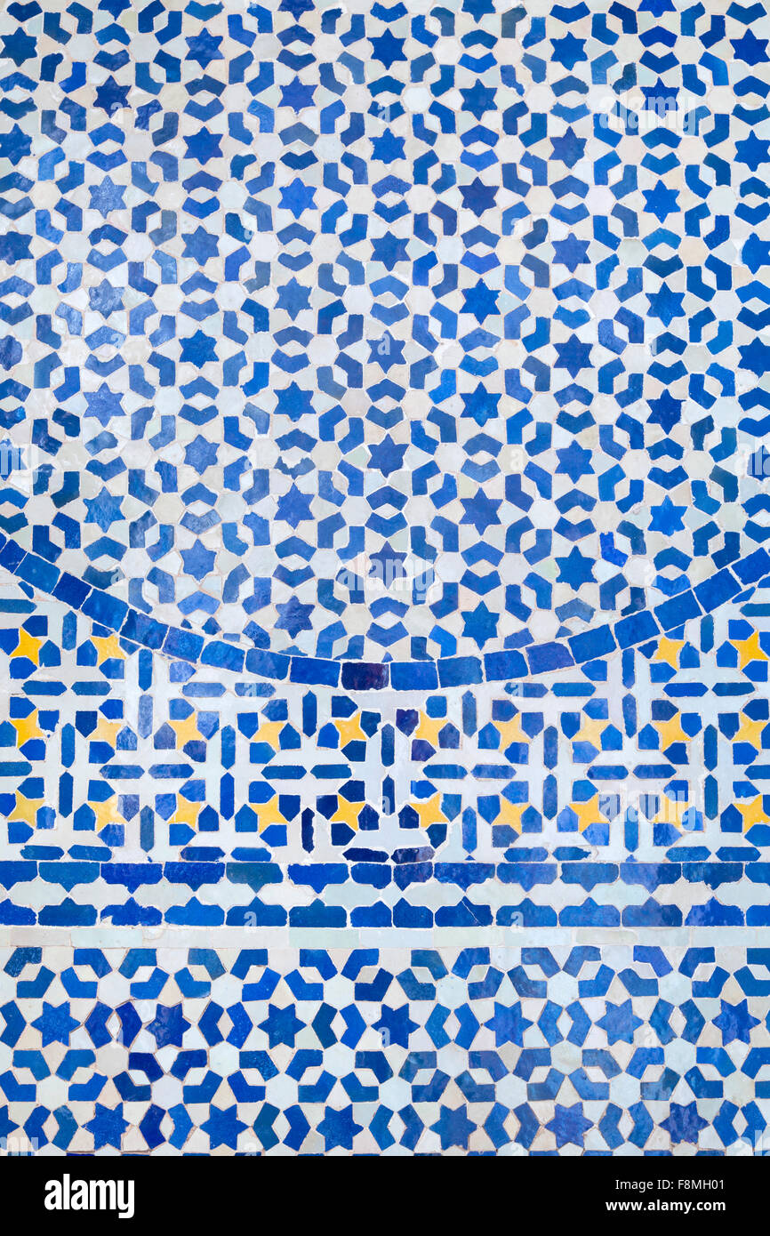 Zellige moroccan hi-res stock photography and images - Alamy