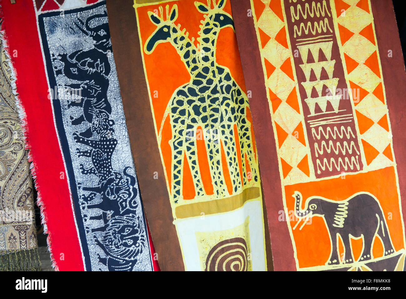African handicraft hi-res stock photography and images - Alamy