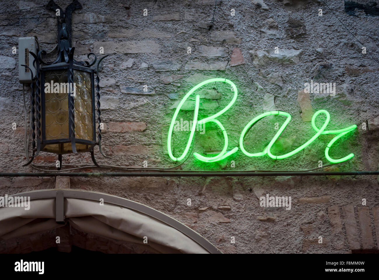 Neon wall hi-res stock photography and images - Alamy