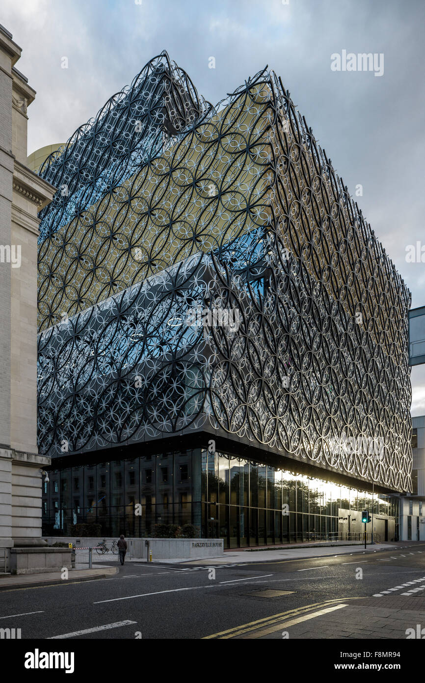 Birmingham Library. Exterior view of the Birmingham Library. Glass and ...