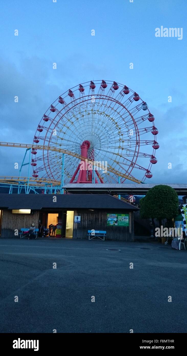 Giant wheel in a theme park Stock Photo - Alamy