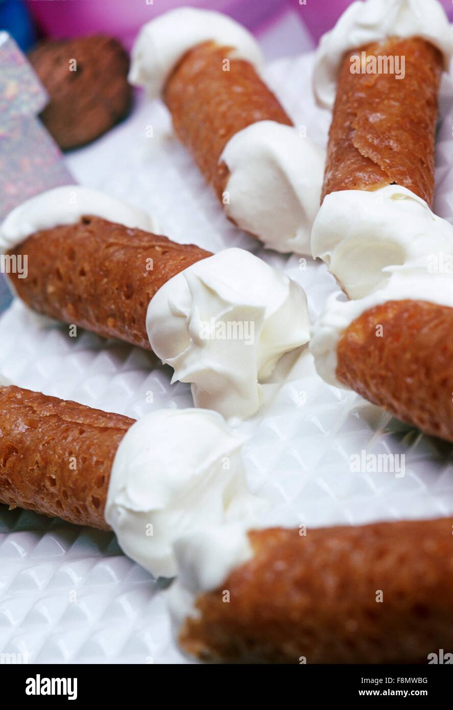 Brandy snap hi-res stock photography and images - Alamy