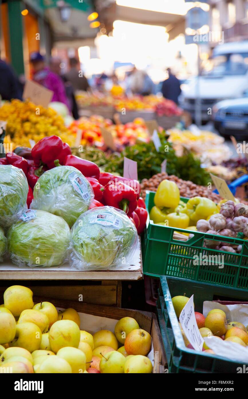 Polish market place with vegetables Stock Photo - Alamy