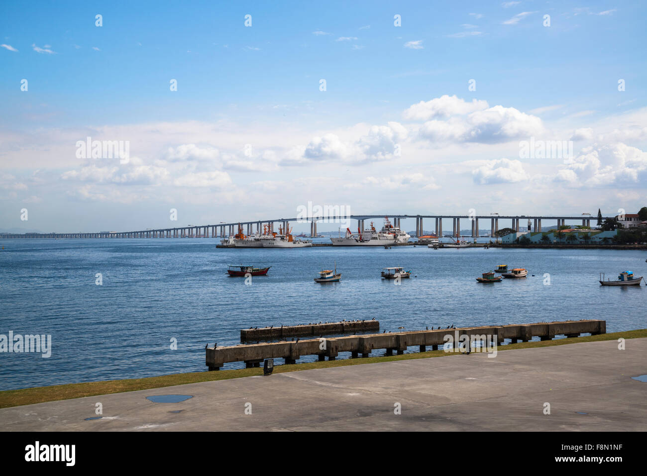 Rio-Niterói Bridge, President Costa e Silva Bridge, Niteroi, Rio de ...
