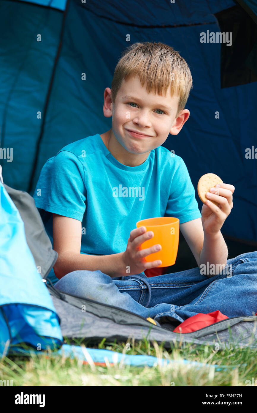 Boy snack hi-res stock photography and images - Alamy