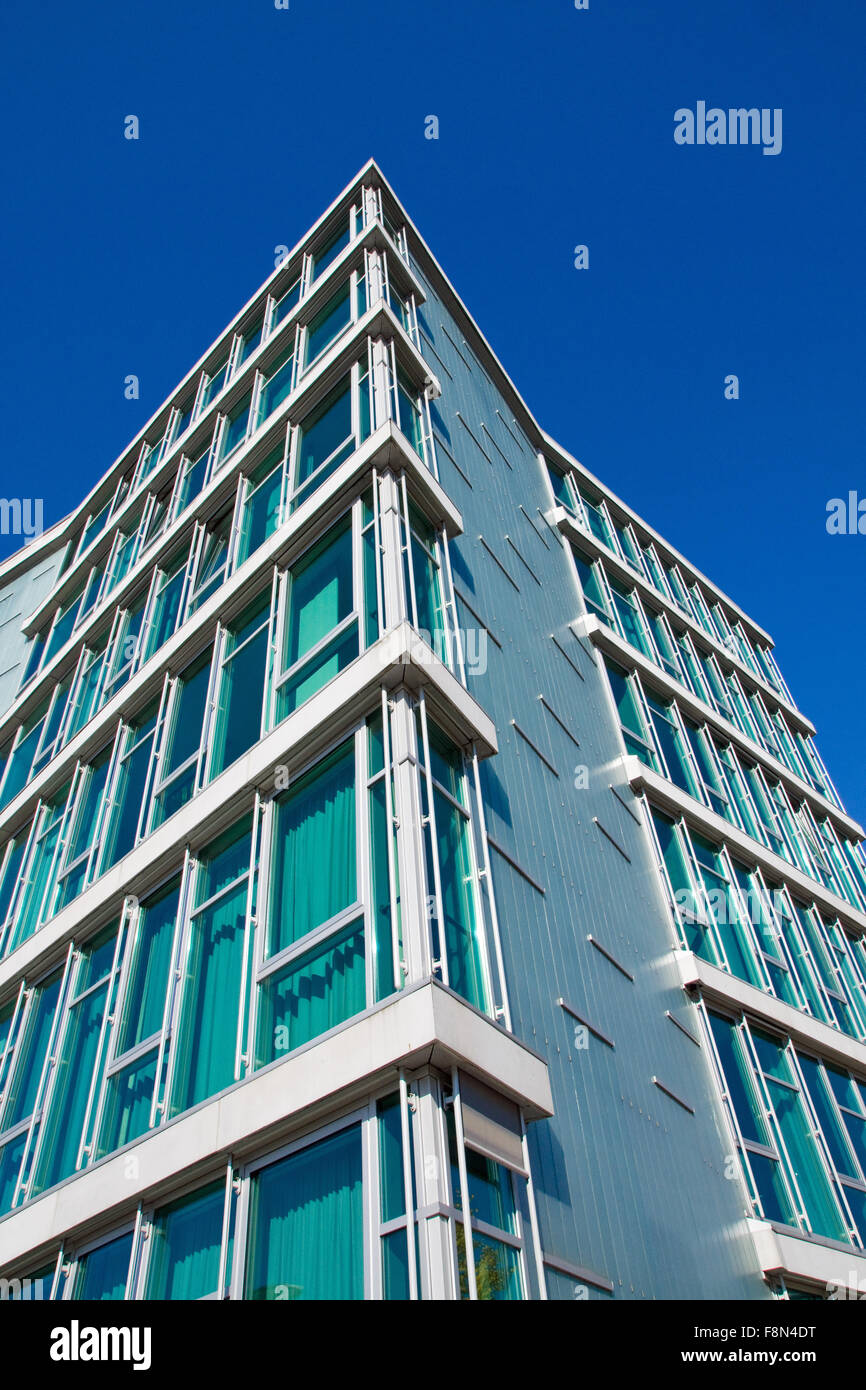 Modern office building on a sunny day Stock Photo - Alamy