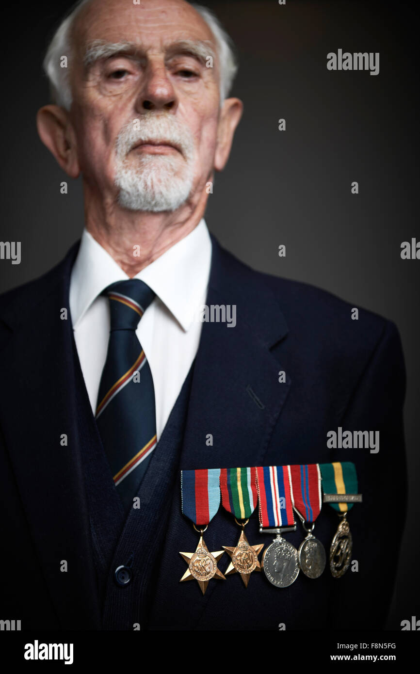 Soldier wearing medals hi-res stock photography and images - Alamy