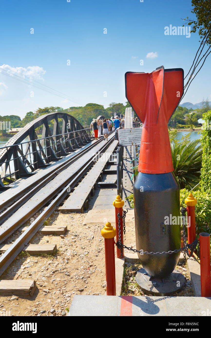 Thailand - Kanchanaburi, Bridge over the river Kwai Stock Photo - Alamy