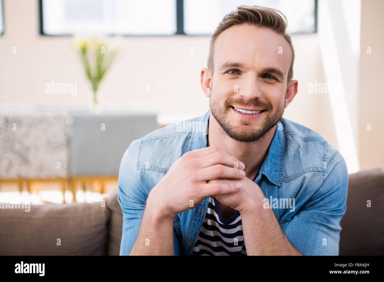 Man smiling at camera hi-res stock photography and images - Alamy