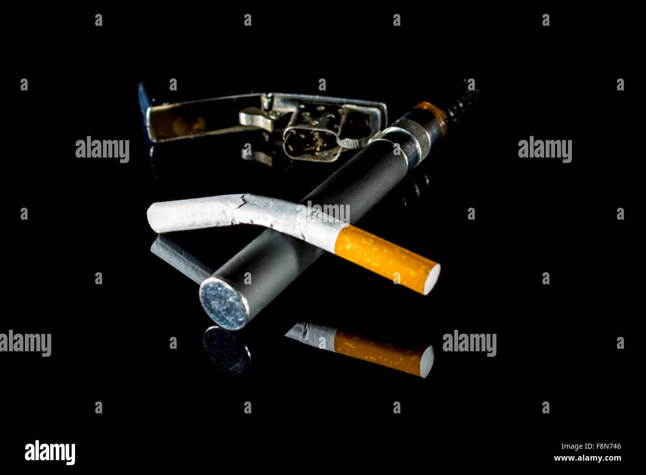 Black electronic cigarette break hi-res stock photography and images ...