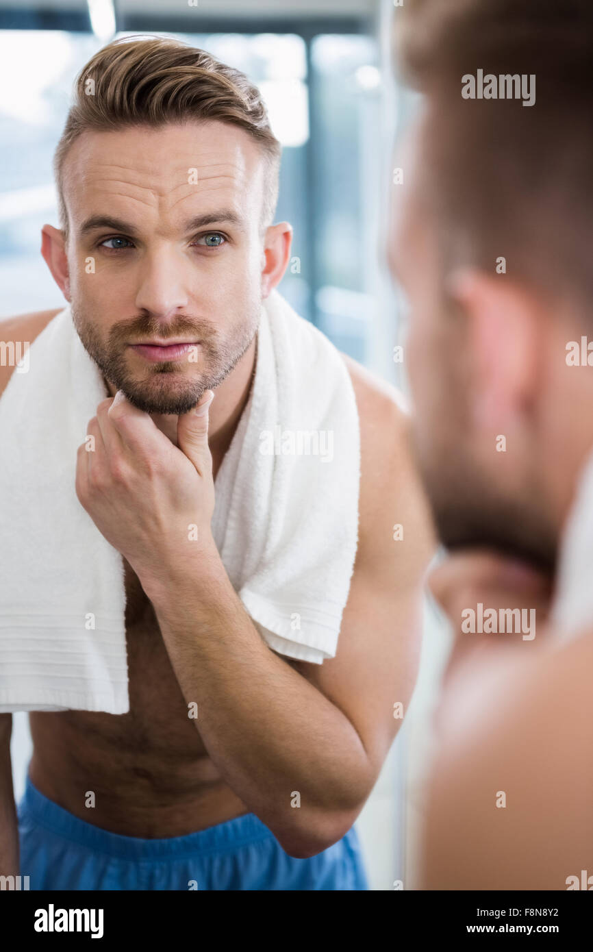 Handsome man looking in mirror Stock Photo - Alamy Handsome man looking in mirror Stock Photo - Alamy