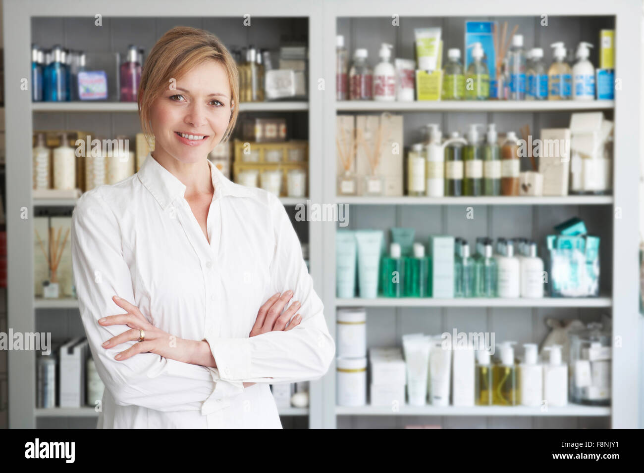 Beautician hi-res stock photography and images - Alamy