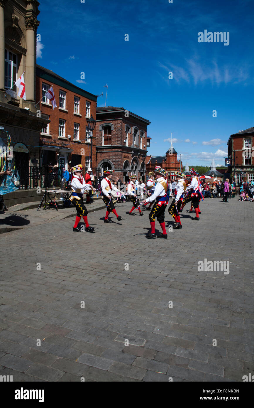The Manchester Morris Men Morris Dancing Group Stockport Folk Festival ...