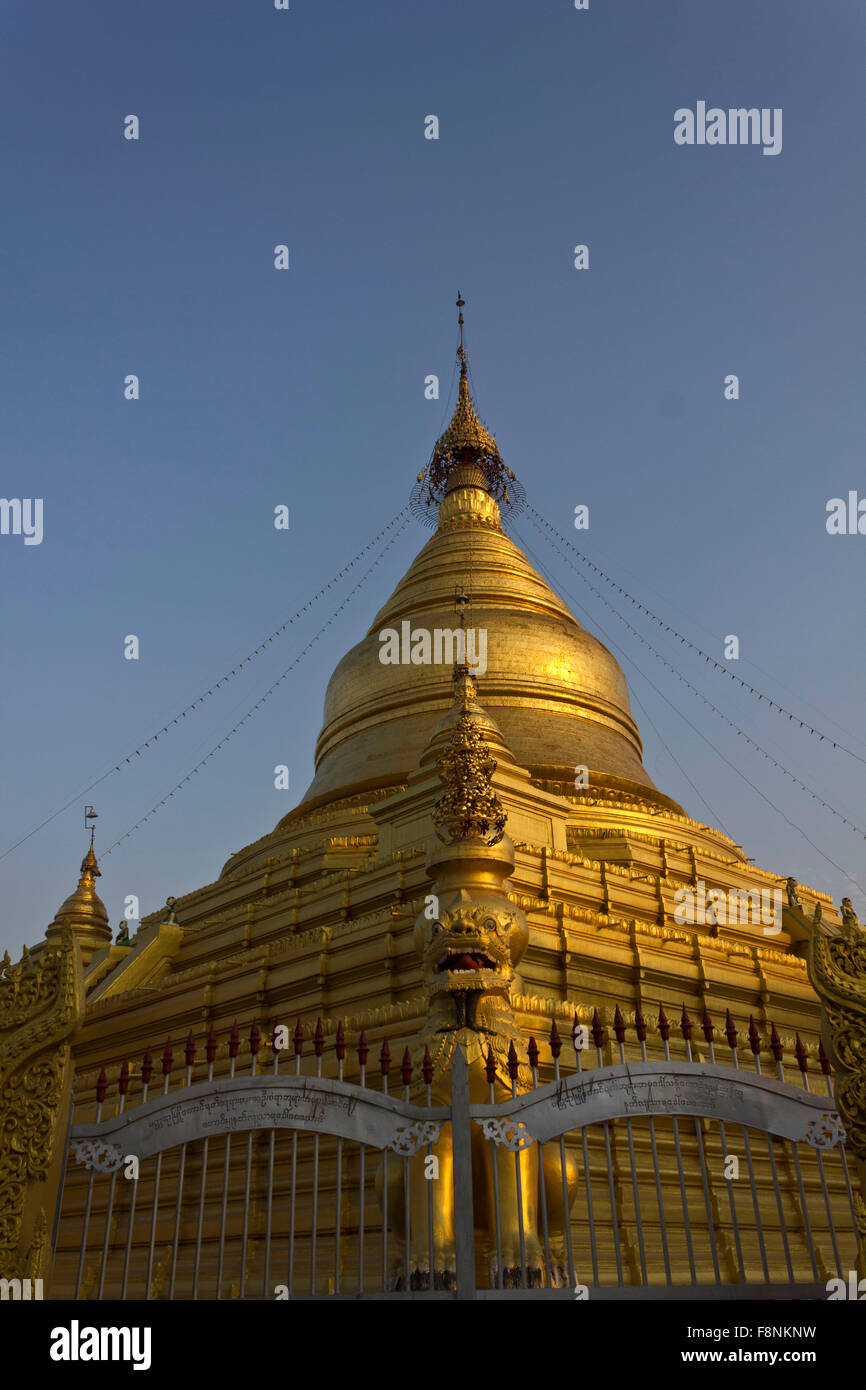 Mandalay Temple Kutho Daw Pagoda. Structures for Buddhist religious ...