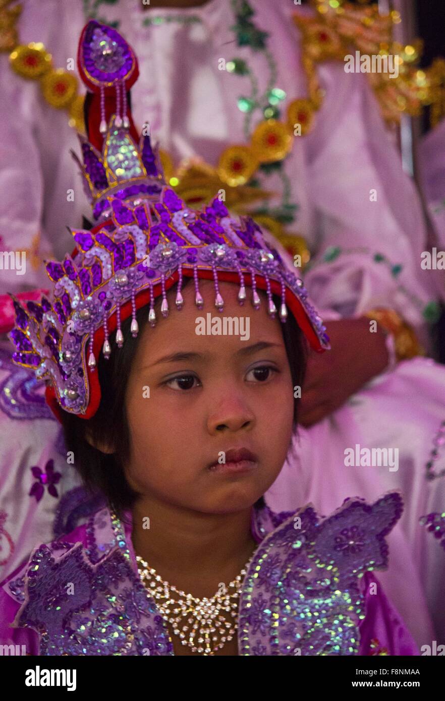 Shinbyu novice ceremony hi-res stock photography and images - Alamy