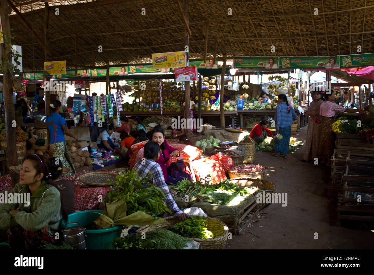 Street Market in Myanmar Stock Photo - Alamy