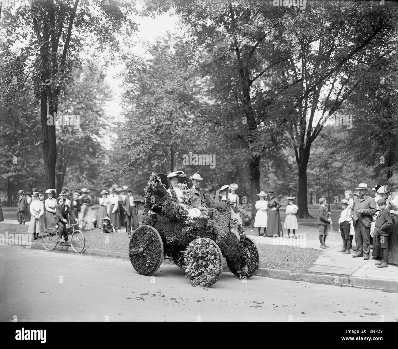 Bi-centenary Celebration, Floral Parade, Automobile of William Metzger ...