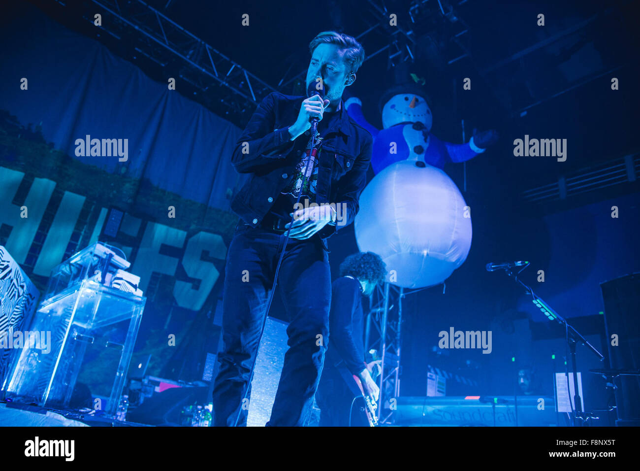 Leeds, UK. 10th Dec, 2015. The Kaiser Chiefs perform a hometown charity ...