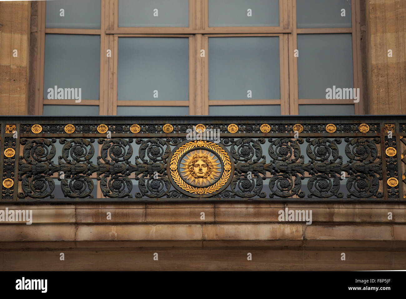 Intricate balustrade on the facade of The Louvre Museum, Paris, France ...