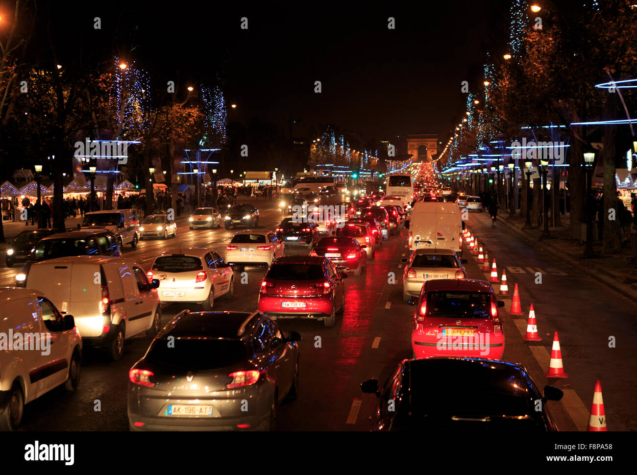 Nightscape paris hi-res stock photography and images - Alamy