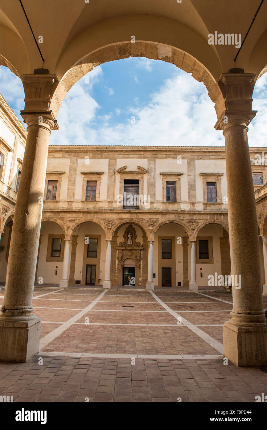 College of gesuiti hi-res stock photography and images - Alamy