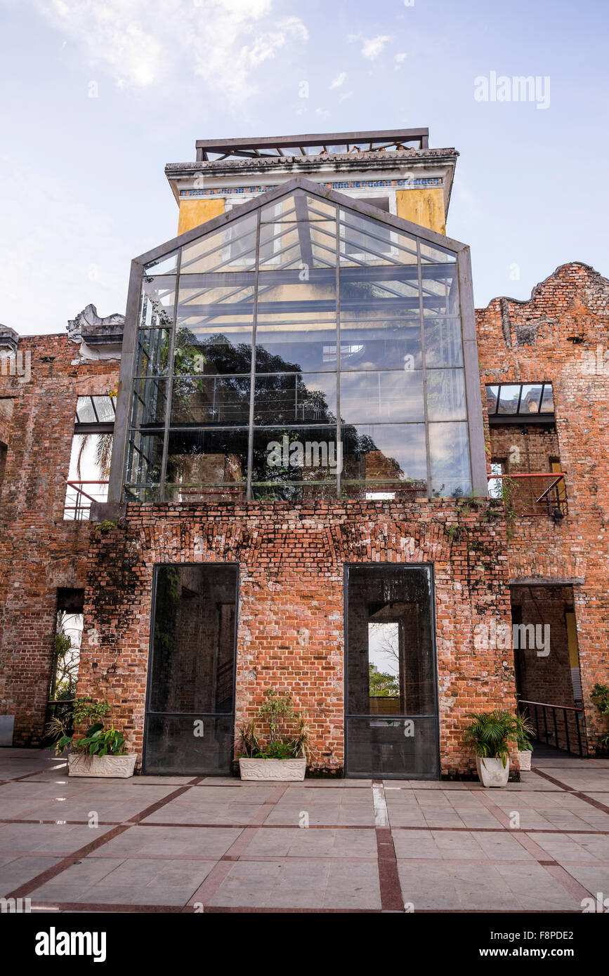 Centro cultural parque das ruinas hi-res stock photography and images ...