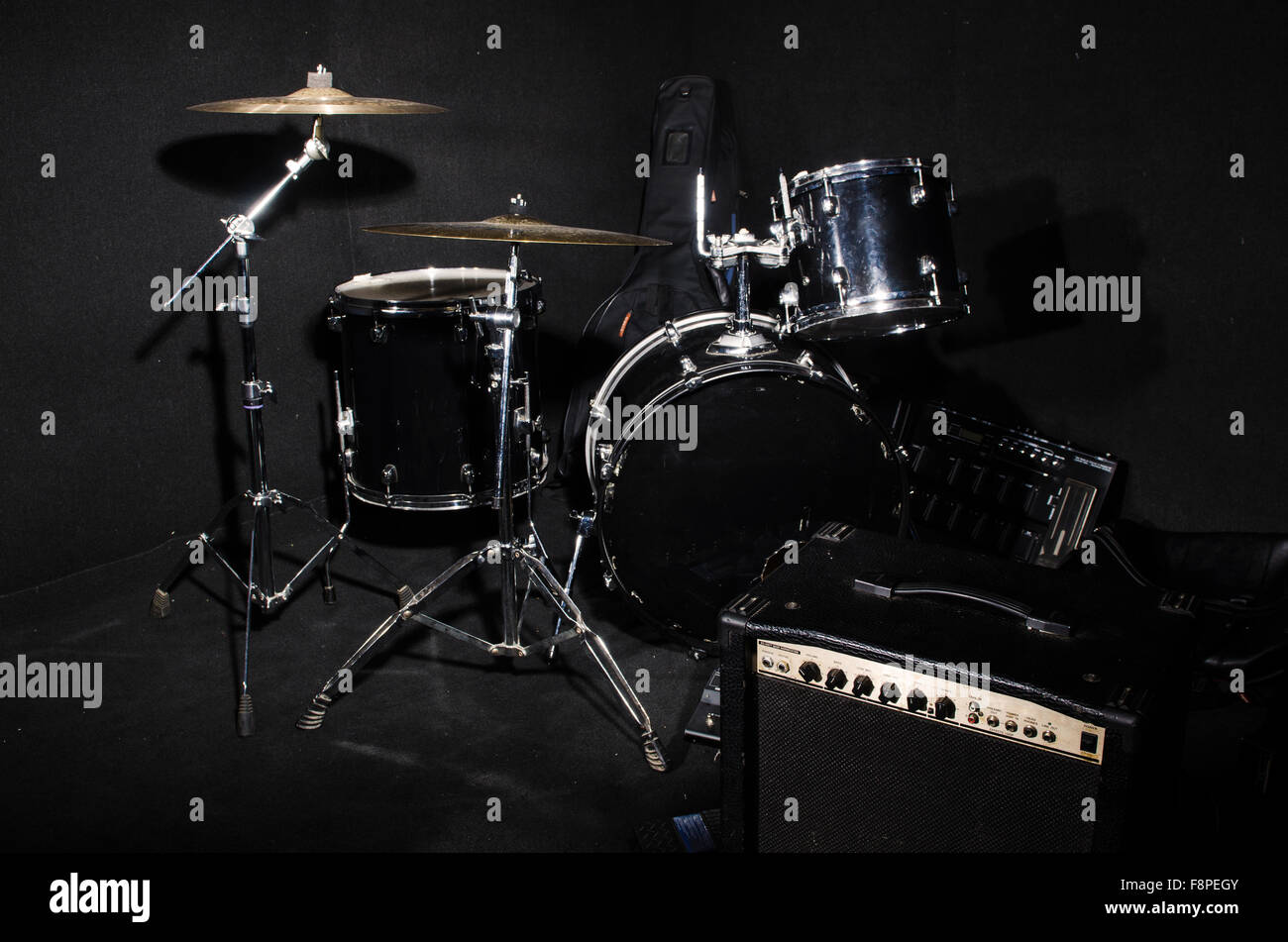 Set of musical instruments during concert Stock Photo - Alamy