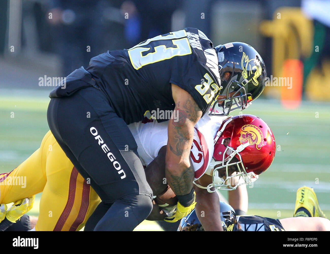 Autzen Stadium, Eugene, OR, USA. 21st Nov, 2015. Oregon Ducks ...