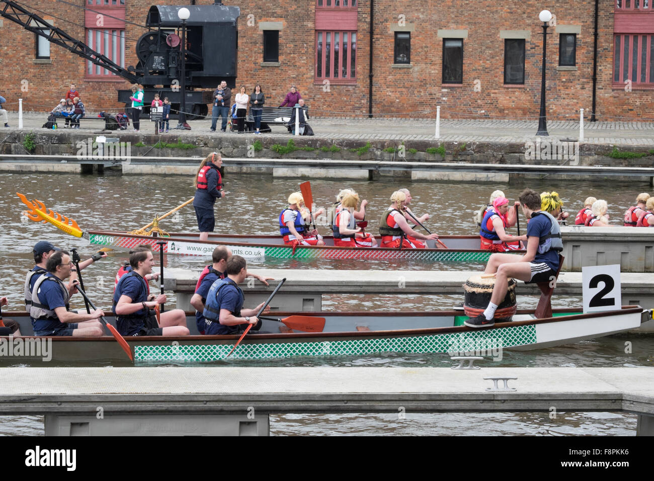 Dragon boat racing in Gloucester docks Stock Photo - Alamy