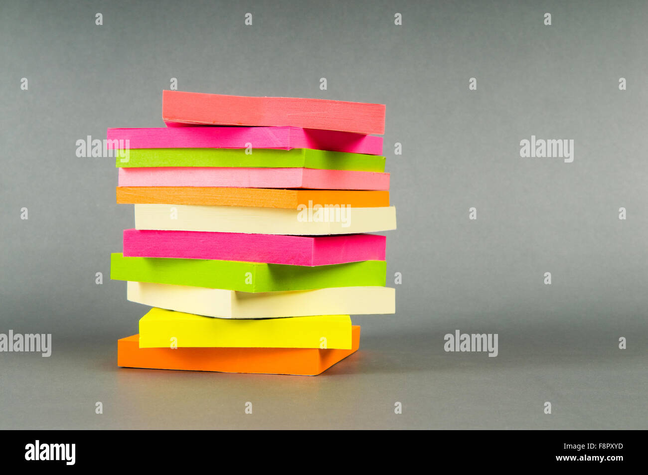 Colorful reminder notes on the color background Stock Photo - Alamy