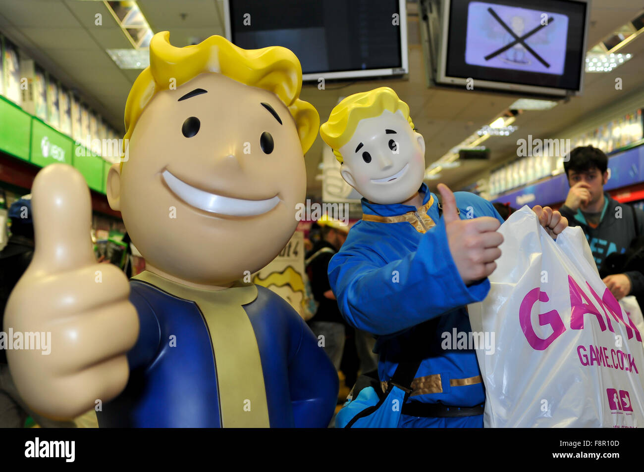'Fallout 4' video game launch at the GAME store in the Bullring ...