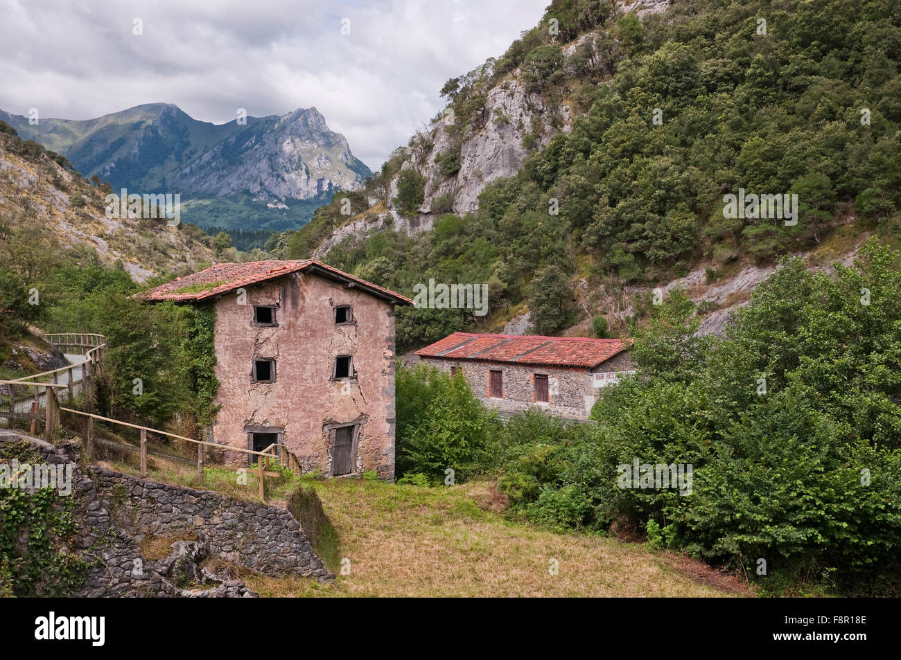Traditional houses in Araxes Valley, Navarra, Spain Stock Photo - Alamy