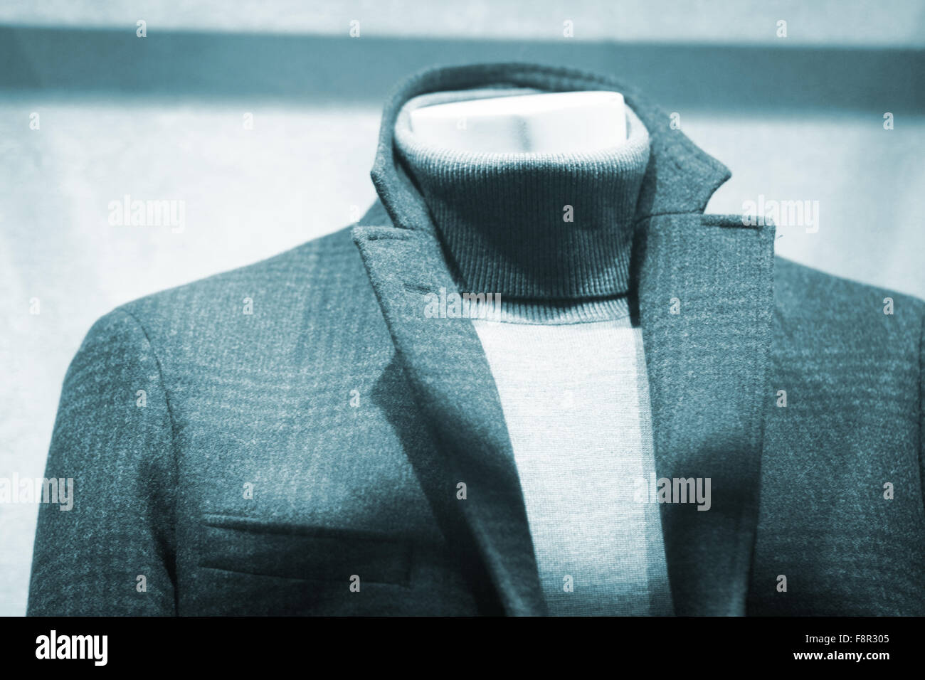 Shop dummy fashion mannequin in department store boutique window ...