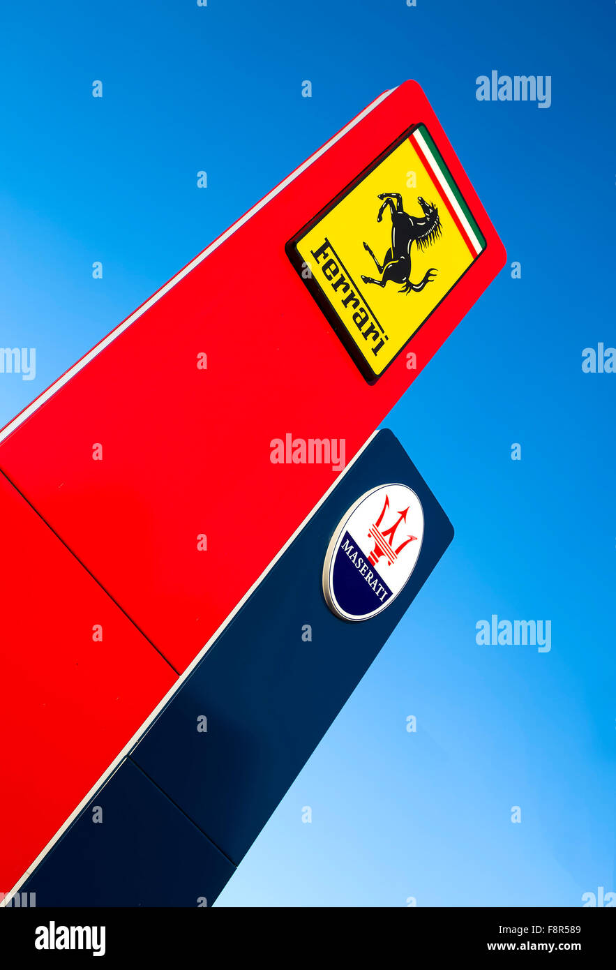 Maserati emblem hi-res stock photography and images - Alamy