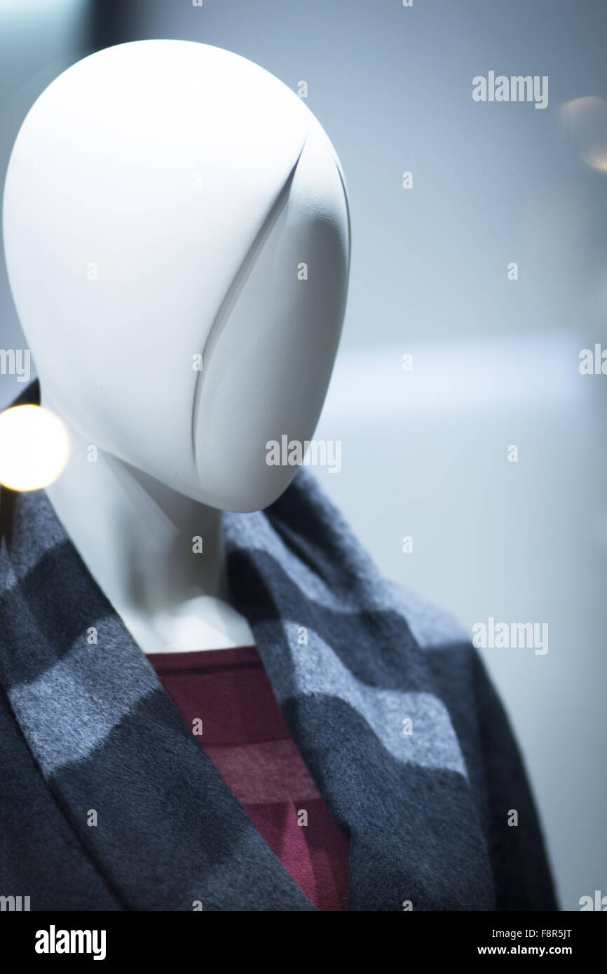 Shop dummy fashion mannequin in department store boutique window ...