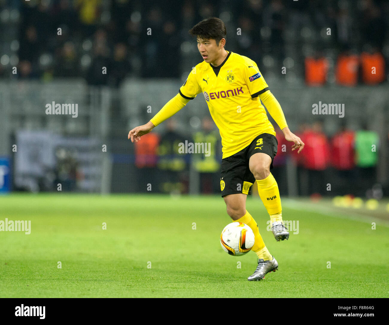 Dortmund, Germany. 10th Dec, 2015. Dortmund's Park Joo-ho in action ...
