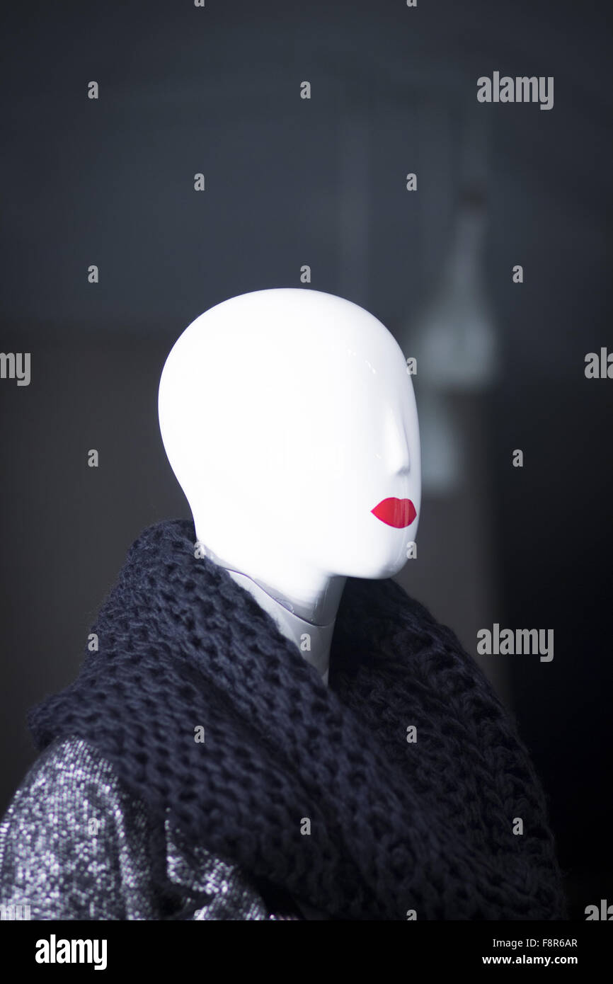 Shop dummy fashion mannequin in department store boutique window ...