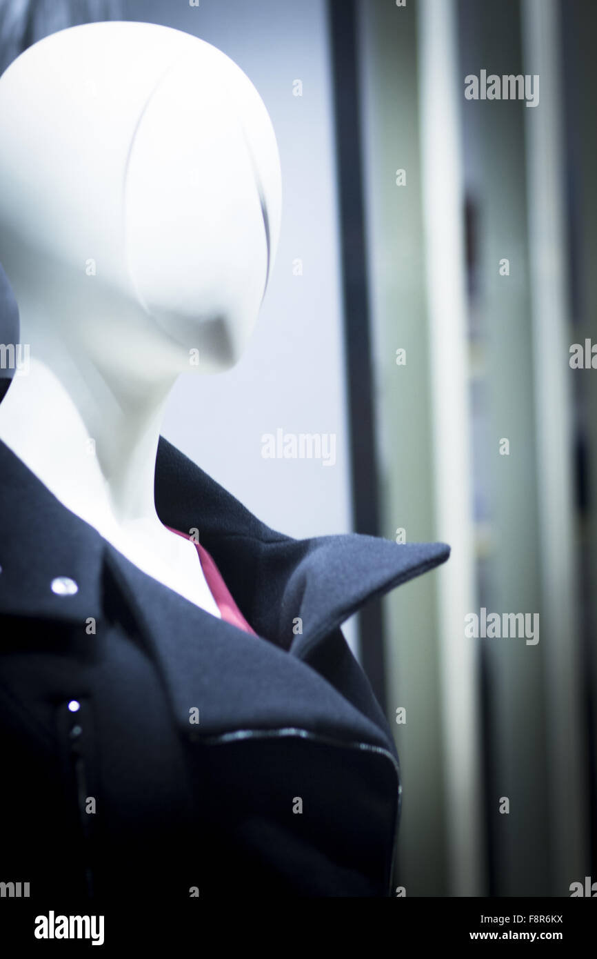 Shop dummy fashion mannequin in department store boutique window ...