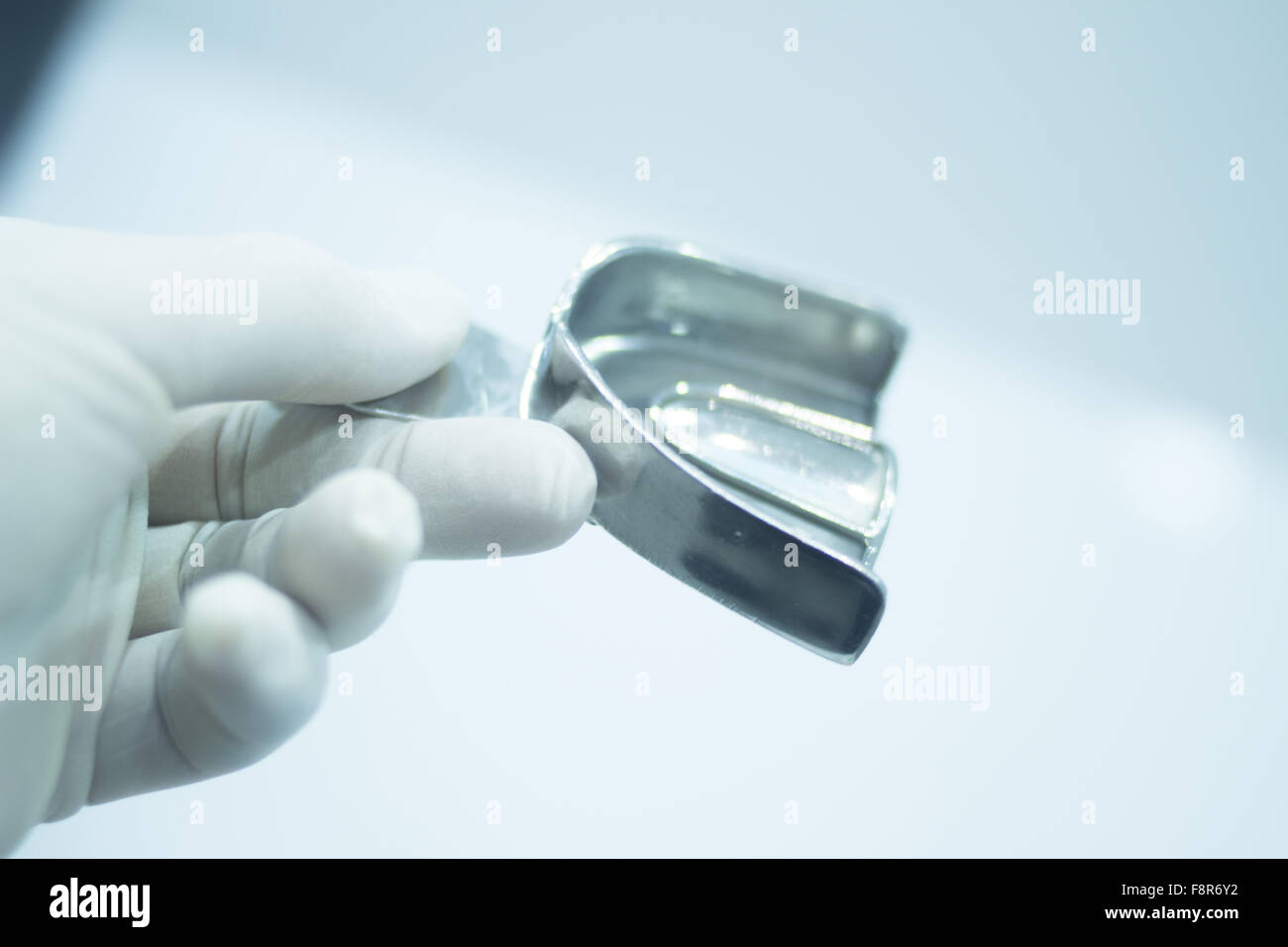 Metal dental mold dentist clay teeth plate ceramic colored cast model ...