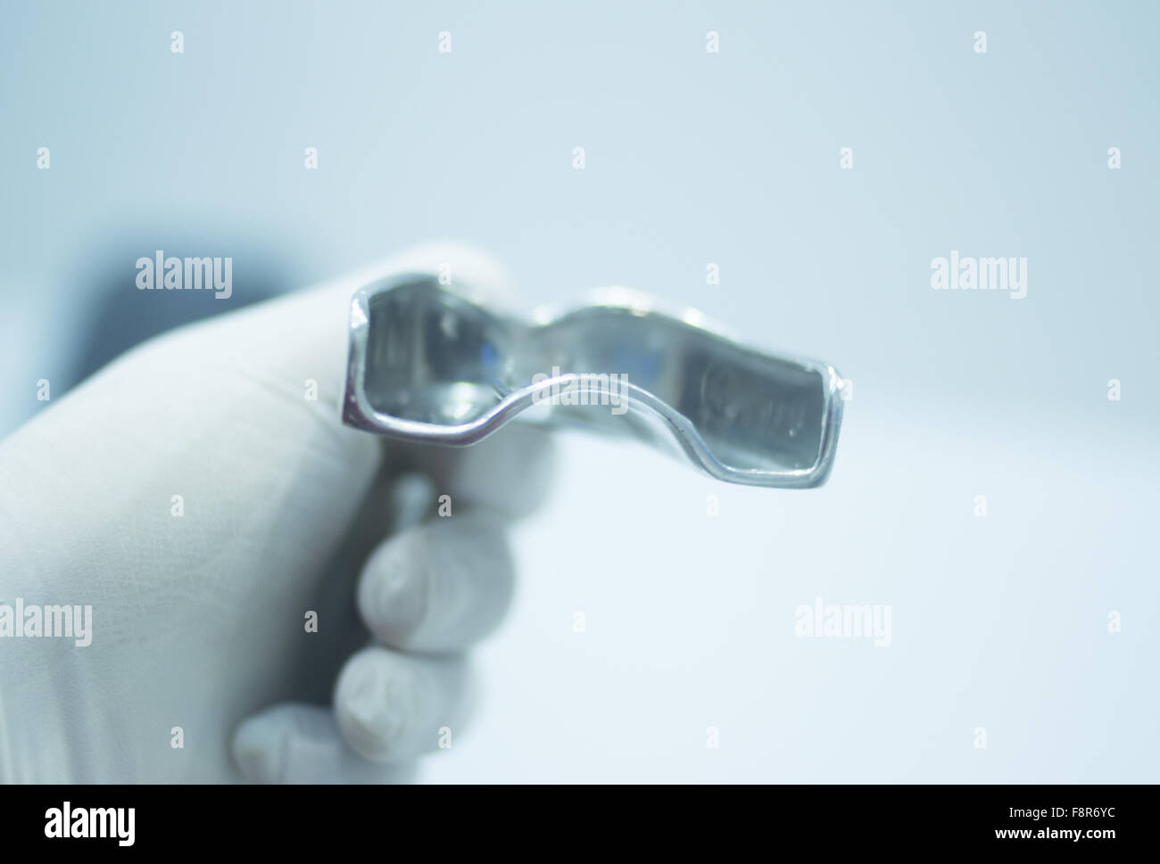 Metal dental mold dentist clay teeth plate ceramic colored cast model ...